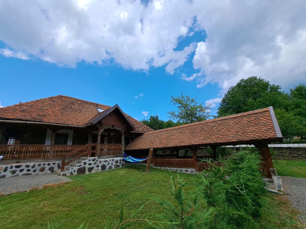 Due Fratelli Village Resort, Șinteu, inaugurat. Căsuțe de peste 100 de ...