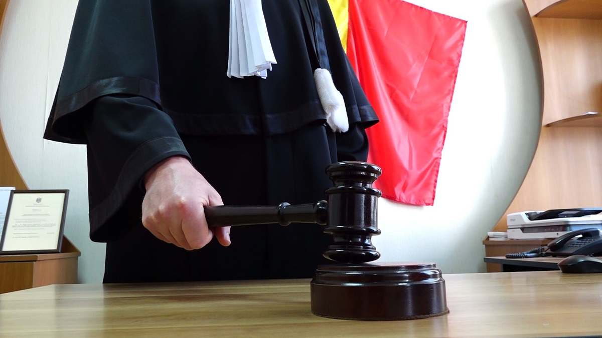 Trei judecători bihoreni așteaptă cu sufletul la gură verdictul ...